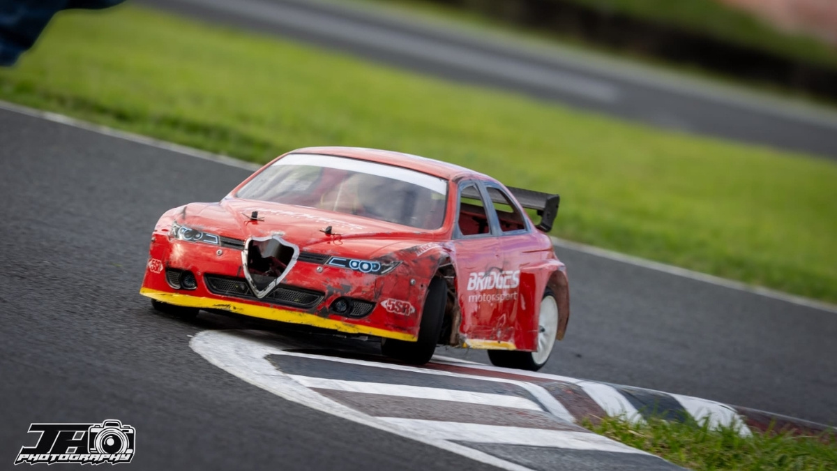 Firing up for ‘large scale’ racing