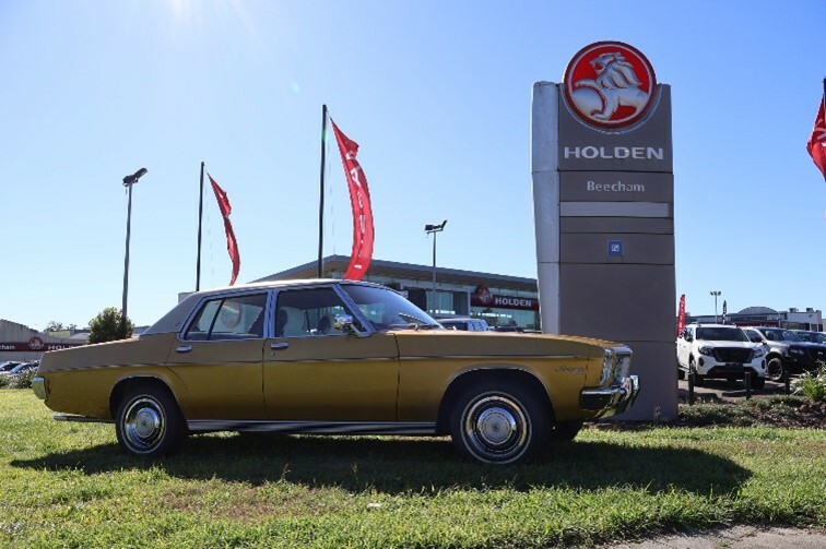 Beecham Holden to remove signage