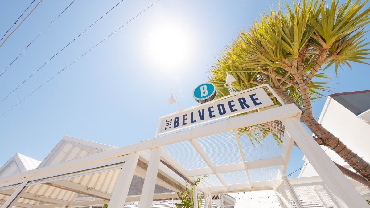 Long Weekend at the Bel