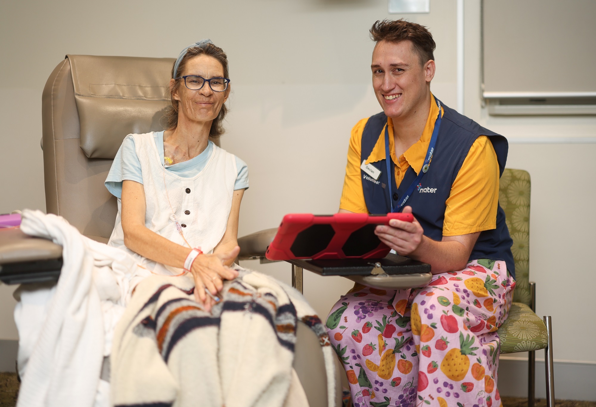 Dedicated volunteer brings smiles to sick patients