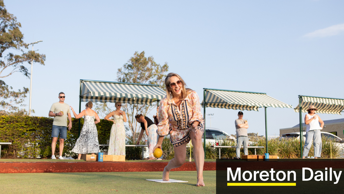 Barefoot bowls, summer fun at Bramble Bay Bowls Club