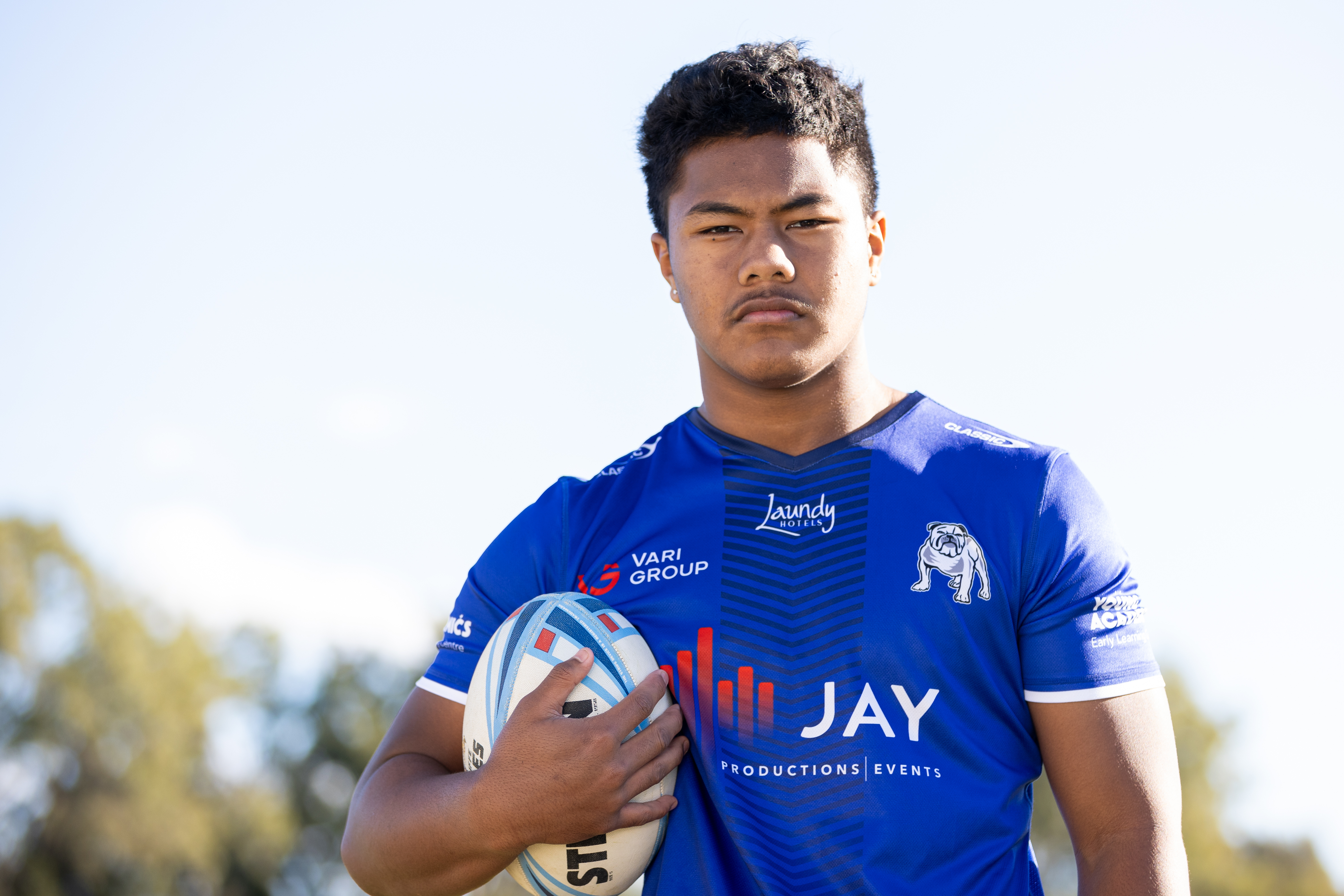 Bulldogs swoop for Lennox